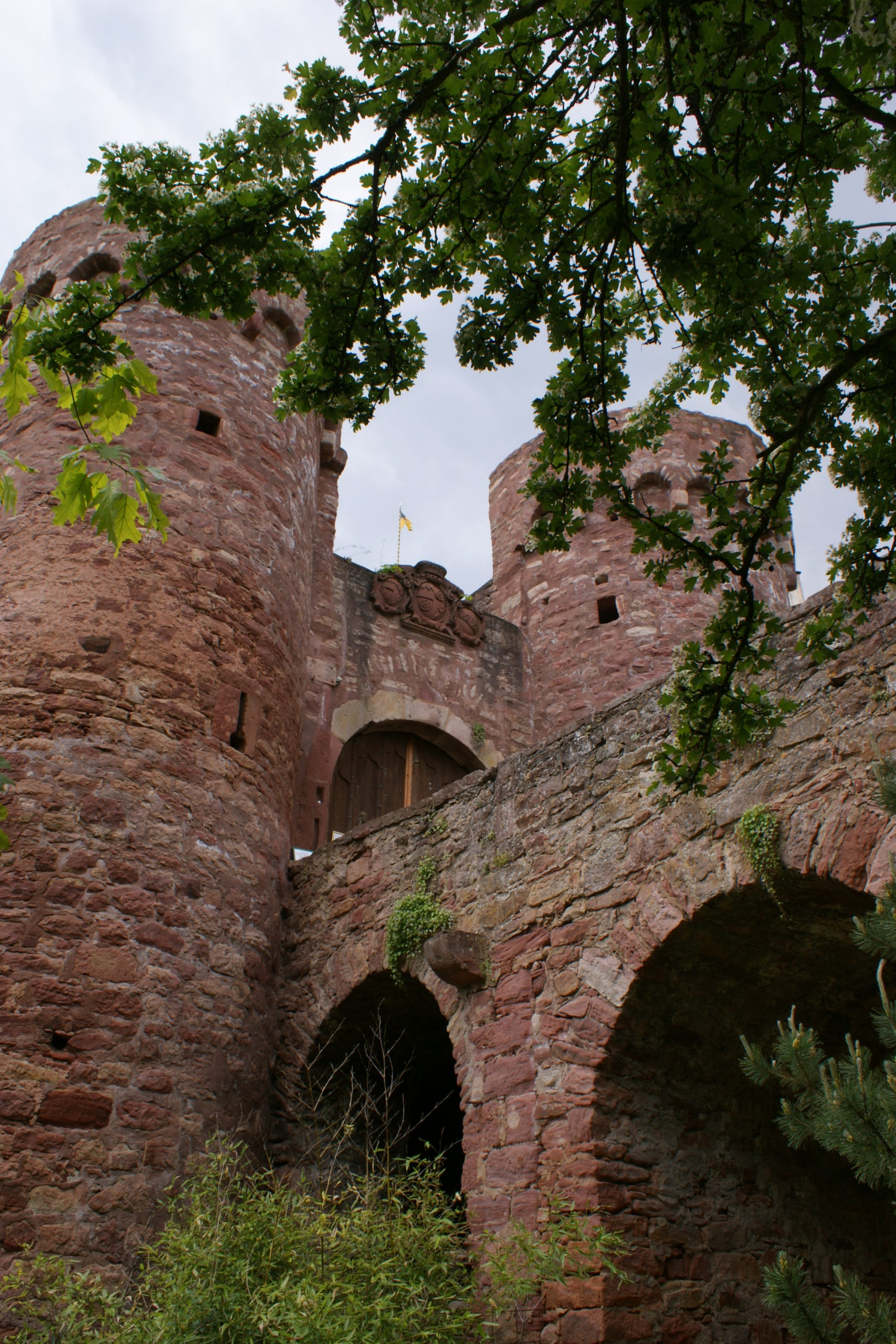Burg Gamburg – Kulturerbe von europäischem Rang hoch über dem Taubertal ...